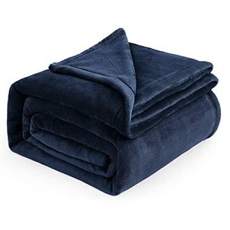 Bedsure Couverture polaire en microfibre effet flanelle, ultra douce, chaude, infroissable et anti-tache, pour lit, canapé, salon, comme couvre-lit, 270 x 230