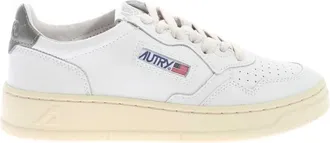 Autry Femme, Chaussures, Blanc, Taille: 36 EU Chaussures plates blanches avec d&eacute;tail logo
