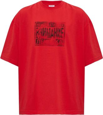 VETEMENTS Homme, Tops, Rouge, Taille: XS T-shirt oversize en jersey de coton imprim&eacute;