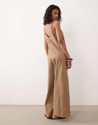 Asos Combinaison large en jean doux - Moka-Marron