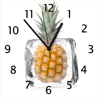 Wallario Design-Wanduhr Ananas in Eisw&uuml;rfel - Eiskaltes Obst aus Glas, Motiv-Uhr Gr&ouml;&szlig;e 30 x 30 cm, Schwarze Zeiger