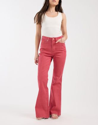 Wrangler x Lainey Wilson - Schlagjeans in verwaschenem Rot