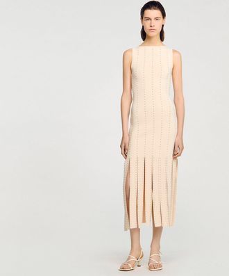 Sandro Langes Strickkleid mit Fransen