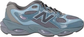New Balance 983