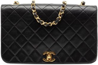 Chanel Hobo Bags - Medium Quilted Lambskin Full Flap - Gr. unisize - in Schwarz - f&uuml;r Damen