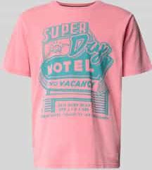 Superdry Loose Fit T-Shirt mit Label-Print Modell Roadside Trade