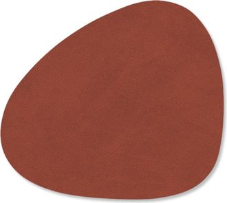 Lind DNA LindDNA Glasuntersetzer Curve aus recyceltem Nupo Leder in der Farbe Sienna mit Einer Gr&ouml;&szlig;e von 11x13cm, 989999
