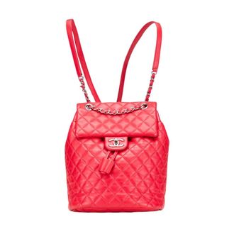 Chanel Pre-owned Sac &agrave; dos matelass&eacute; en cuir avec bretelles cha&icirc;ne et fermeture &agrave; cordon - Femme - Pre-owned - Rouge - Taille: ONE Size