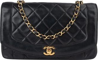 Chanel Crossbody Bags - Chanel Quilted Lambskin 24K Gold Diana Medium Sing - Gr. unisize - in Schwarz - f&uuml;r Damen