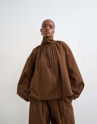 Topshop Nylon-Anorak in Schokobraun-Brown