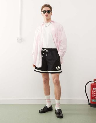 adidas Originals Short de basketball en maille - Noir