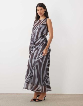 Asos Maxikleid mit Drapierung, Fledermaus&auml;rmel, asymmetrisch, ein &Auml;rmel, mit Zebra-Print und abstraktem Streifenmuster-Multi