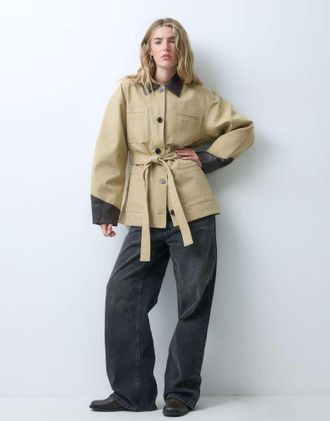 Object Veste courte &agrave; nouer &agrave; la taille avec d&eacute;tails contrastants beige-Neutre