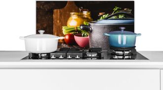 MuchoWow Spritzschutz Küche Küchenrückwand Alu Poster Bilder 70x30 cm Rustikal - Stilleben - Pfanne - Gemüse