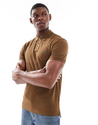 Polo Ralph Lauren Pikee-Polohemd in Braun mit schmalem Schnitt und Markenlogo