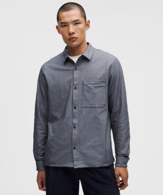 lululemon Geb&uuml;rstetes, gewebtes Overshirt f&uuml;r M&auml;nner - Gr&ouml;&szlig;e 2XL in Heathered True Navy