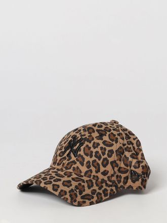 New Era Casquette 9Forty NY Yankees en velours c&ocirc;tel&eacute; &agrave; imprim&eacute; animalier