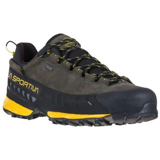 La Sportiva M Tx5 Low GTX Schwarz - Gore-Tex Leichter sch&uuml;tzender Herren Trekkingschuh, Gr&ouml;&szlig;e EU 43 - Farbe Carbon - Y