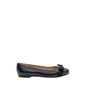 Ferragamo Ballerinas aus Leder - - Shoes - Damen - Schwarzk - 38 1/2 EU