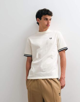Fred Perry T-shirt avec liser&eacute;s - &Eacute;cru-Blanc