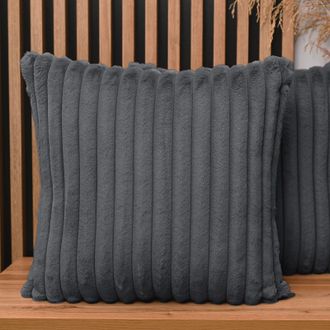 MG Design 2er Set Kissenbez&uuml;ge 55 x 55 cm in Grau - mit Rei&szlig;verschluss, langflorige Fell-Haptik, weich & Cosy, pflegeleicht