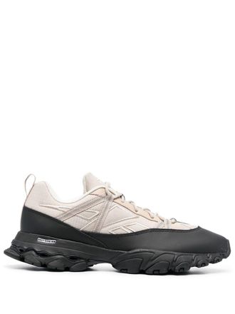 Reebok baskets Trail Shadow &agrave; empi&egrave;cements - Tons neutres