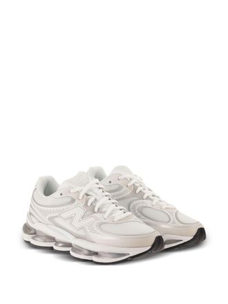 New Balance Sneaker - White