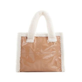 Au Printemps Paris Sac cabas vernis