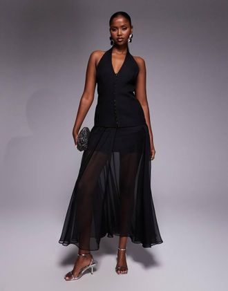 Forever New Robe longue et ajust&eacute;e en mousseline m&eacute;lang&eacute;e avec dos nu et agrafes - Noir