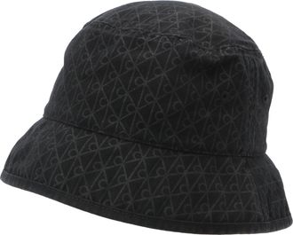 Calvin Klein Hut