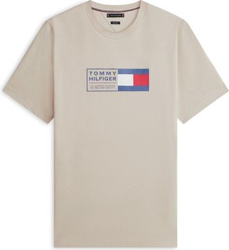 Tommy Hilfiger T-Shirt aus Baumwolle mit Label-Frontprint, Regular Fit in