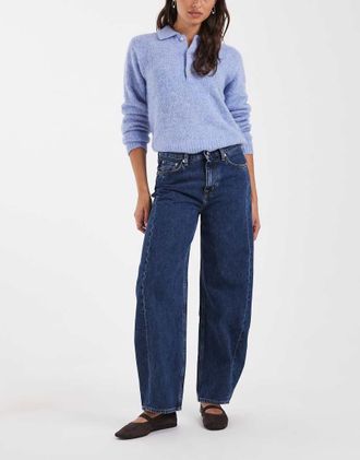 Arket Bloom jean barrel bleu fonc&eacute;