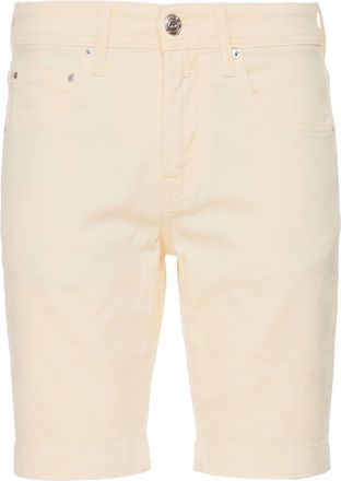 Jacob Cohen HOSEN & R&Ouml;CKE - Jeansshorts auf YOOX.COM