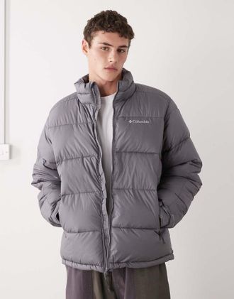 Columbia Pike Lake II - Mantel in Grau