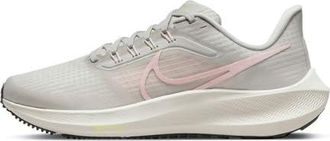 Nike Air Zoom Pegasus 39 Chaussures de course pour femme, Atmosphère de minerai de fer léger, 40.5 EU