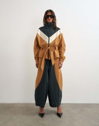 Topshop pantalon color block coupe fer &agrave; cheval marron et noir-Multi