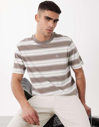 Calvin Klein Jeans T-Shirt in Beige und Wei&szlig; gestreift-Neutral