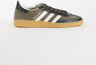 adidas Originals Handball Spezial Sneaker in Grau und Creme mit Gummisohle