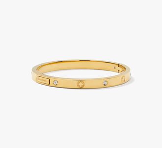 Kate Spade New York Kate Spade Infinite Spade Armreif Mit Pik-Motiv, Graviert f&uuml;r Frauen in Gold | Kubikzirkonie