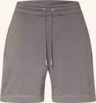 On Sweatshorts Club Collective grau