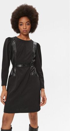 DKNY Kleid für den Alltag DD3G1608 Schwarz Regular Fit