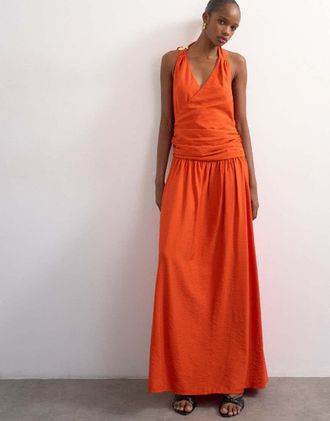 Topshop Maxikleid in Orange mit tiefem Ausschnitt, Schal und Metalldetail