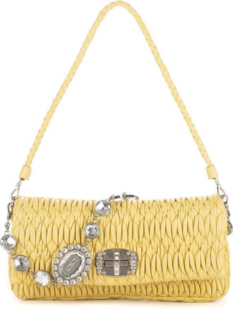 Miu Miu Crossbody Bags - Iconic Crystal Cloqu&eacute; Bag Medium - Gr. unisize - in Gelb - f&uuml;r Damen