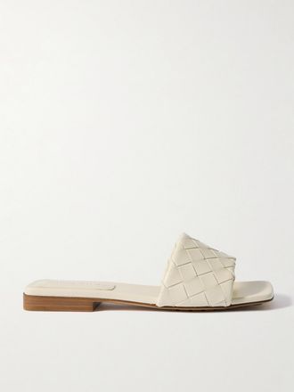 Bottega Veneta Claquettes En Cuir Intrecciato Riva - Blanc cassé