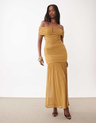 Asos Robe longue fronc&eacute;e en tulle &agrave; encolure Bardot&agrave; armature et taille basse - Bronze-Brown