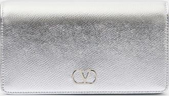 Valentino Garavani Clutch VLogo Mini aus Metallic-Leder