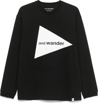 And Wander T-Shirt mit Logo-Print - Schwarz