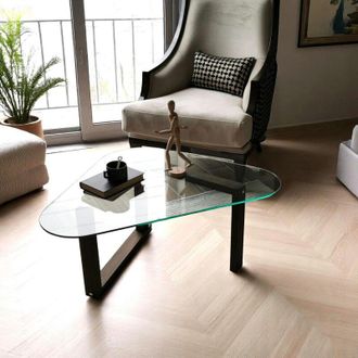 Pier Import Pier Import - Table basse en verre forme triangulaire - pied labyrinthe anzio