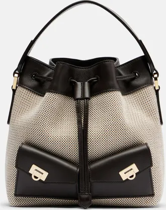 Ferragamo Bucket-Bag Harley Mini aus Canvas