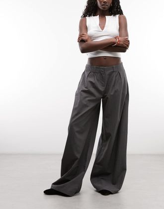 Weekday Pantalon pliss&eacute; ultra large - Gris fonc&eacute;